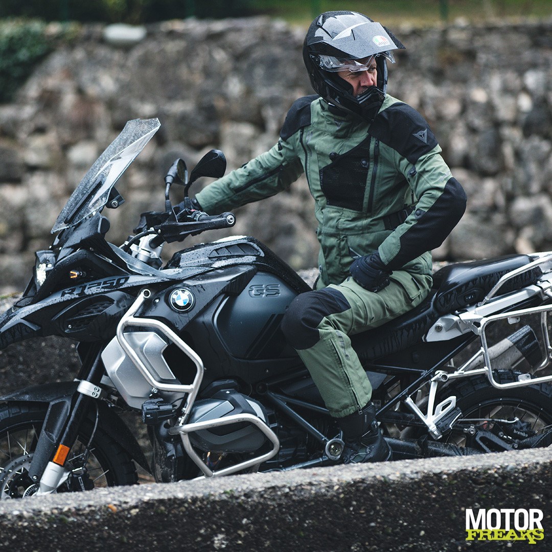 Dainese Hekla and Sprinbok: outfits for 365 days of motorcycle season ...